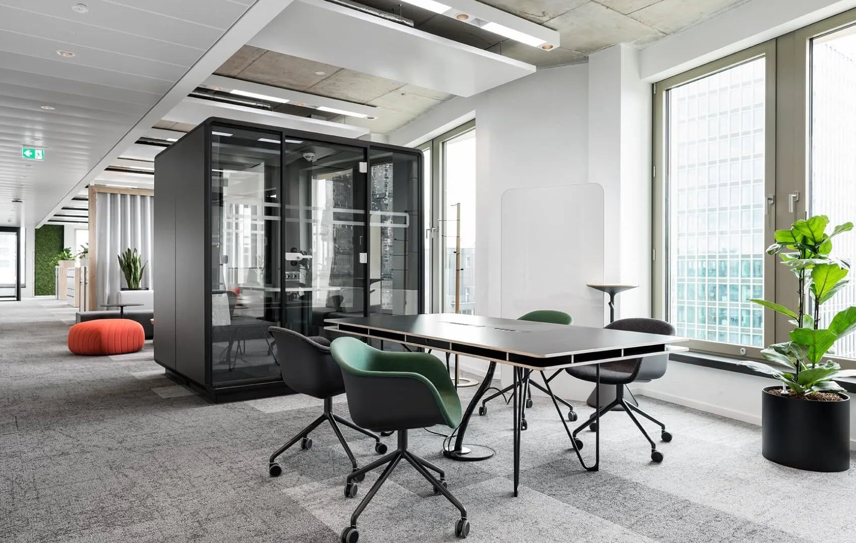 Collaborative Workspaces with Modular Furniture | Kansas City Office ...